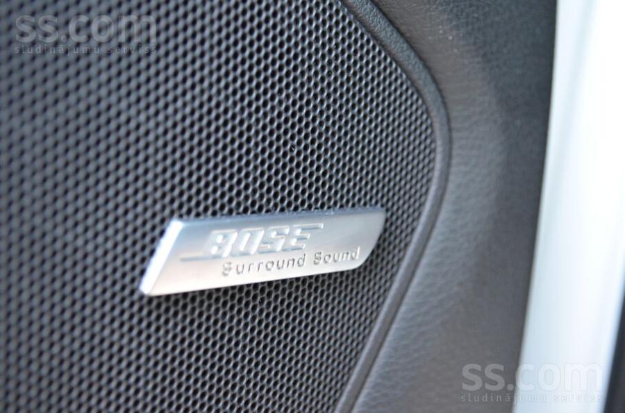Balts Audi Q7 2010 Ventspils, ar dzinēja tilpumu 3.00 L un nobraukumu 299 tūkst. km par 12000 €, foto 22 vietnē AUTOMOTO.COM.LV