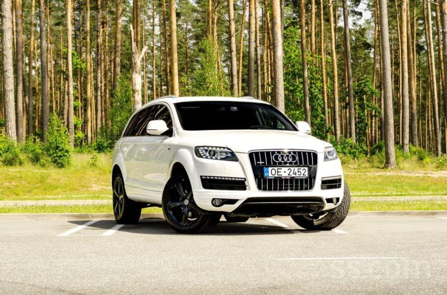White Audi Q7 2010 in Riga, with an engine capacity of 3.00 L and mileage of 236 thousand km for 8990 €, photo 3 on AUTOMOTO.COM.LV