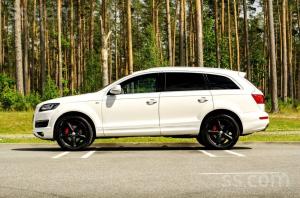 White Audi Q7 2010 in Riga, with an engine capacity of 3.00 L and mileage of 236 thousand km for 8990 €, photo 5 on AUTOMOTO.COM.LV