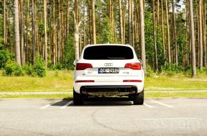 White Audi Q7 2010 in Riga, with an engine capacity of 3.00 L and mileage of 236 thousand km for 8990 €, photo 7 on AUTOMOTO.COM.LV