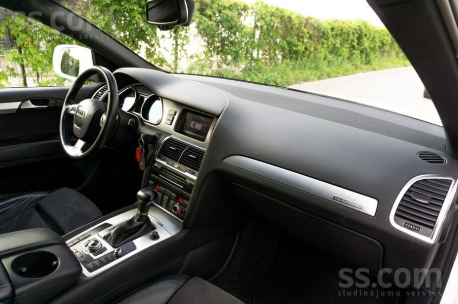 White Audi Q7 2010 in Riga, with an engine capacity of 3.00 L and mileage of 236 thousand km for 8990 €, photo 11 on AUTOMOTO.COM.LV
