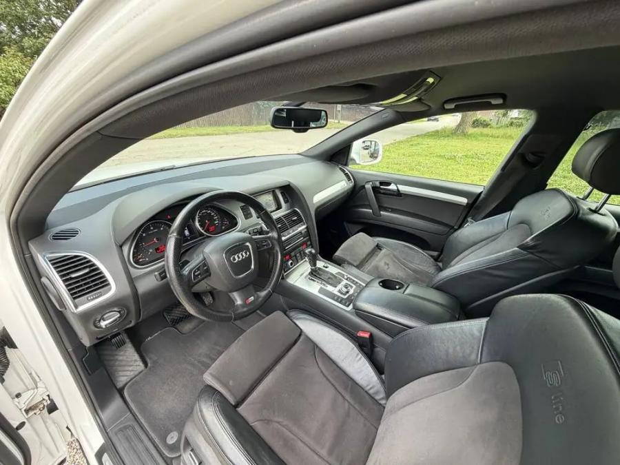 Balts Audi Q7 2010 Ventspils, ar dzinēja tilpumu 3.00 L un nobraukumu 299 tūkst. km par 10990 €, foto 14 vietnē AUTOMOTO.COM.LV