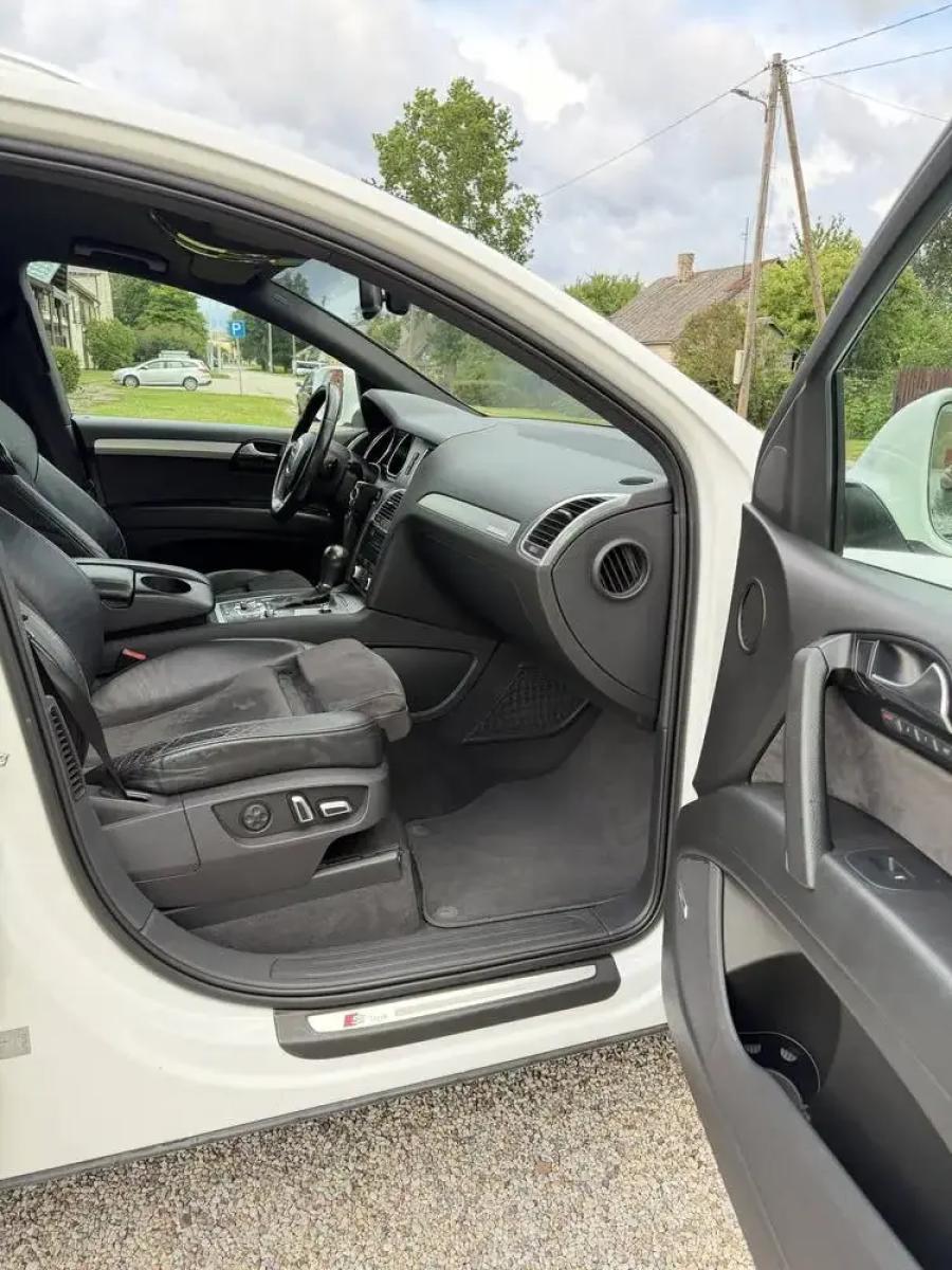 Balts Audi Q7 2010 Ventspils, ar dzinēja tilpumu 3.00 L un nobraukumu 299 tūkst. km par 10990 €, foto 15 vietnē AUTOMOTO.COM.LV