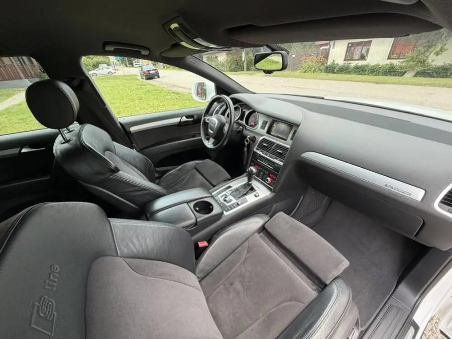 Balts Audi Q7 2010 Ventspils, ar dzinēja tilpumu 3.00 L un nobraukumu 299 tūkst. km par 10990 €, foto 16 vietnē AUTOMOTO.COM.LV