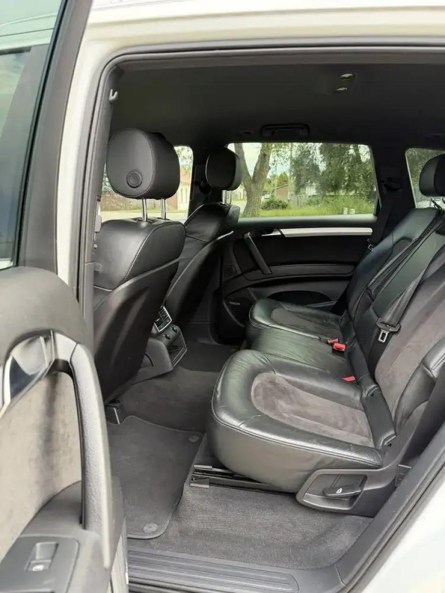Balts Audi Q7 2010 Ventspils, ar dzinēja tilpumu 3.00 L un nobraukumu 299 tūkst. km par 10990 €, foto 18 vietnē AUTOMOTO.COM.LV