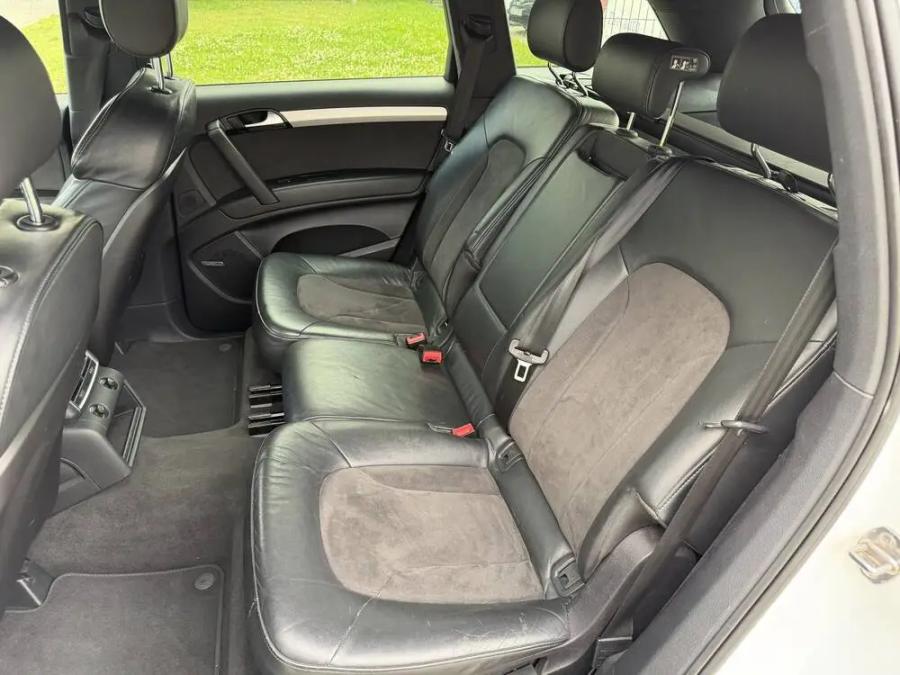 Balts Audi Q7 2010 Ventspils, ar dzinēja tilpumu 3.00 L un nobraukumu 299 tūkst. km par 10990 €, foto 19 vietnē AUTOMOTO.COM.LV