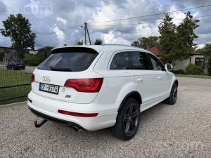 White Audi Q7 2010 in Ventspils, with an engine capacity of 3.00 L and mileage of 299 thousand km for 10990 €, photo 5 on AUTOMOTO.COM.LV