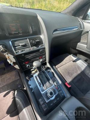 Balts Audi Q7 2010 Talsi, ar dzinēja tilpumu 4.20 L un nobraukumu 0 tūkst. km par 9700 €, foto 8 vietnē AUTOMOTO.COM.LV