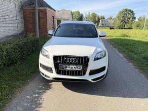 White Audi Q7 2010 in Druskininkai, with an engine capacity of 2.97 L and mileage of 526 thousand km for 8500 €, photo 9 on AUTOMOTO.COM.LV