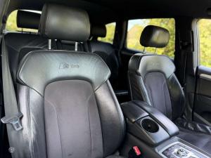 White Audi Q7 2010 in Druskininkai, with an engine capacity of 2.97 L and mileage of 526 thousand km for 8500 €, photo 18 on AUTOMOTO.COM.LV