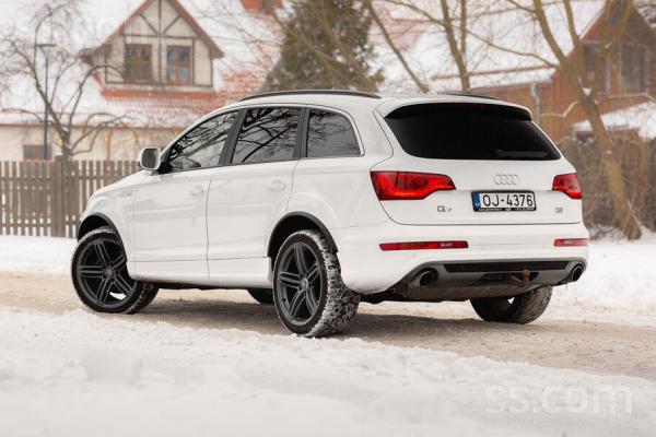 White Audi Q7 2011 in Jelgava, with an engine capacity of 3.00 L and mileage of 287 thousand km for 13500 €, photo 4 on AUTOMOTO.COM.LV