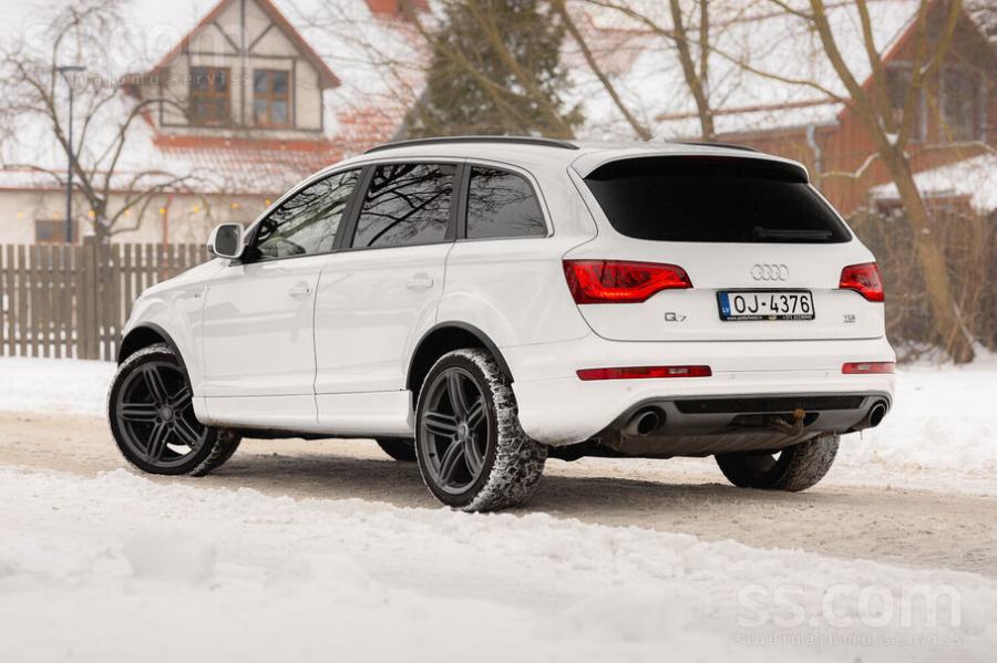 White Audi Q7 2011 in Jelgava, with an engine capacity of 3.00 L and mileage of 287 thousand km for 13500 €, photo 4 on AUTOMOTO.COM.LV