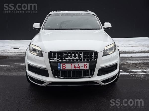 White Audi Q7 2011 in Jelgava, with an engine capacity of 3.00 L and mileage of 420 thousand km for 10995 €, photo 2 on AUTOMOTO.COM.LV