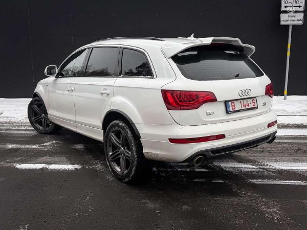 Balts Audi Q7 2011 Jelgava, ar dzinēja tilpumu 2.97 L un nobraukumu 390 tūkst. km par 10700 €, foto 4 vietnē AUTOMOTO.COM.LV