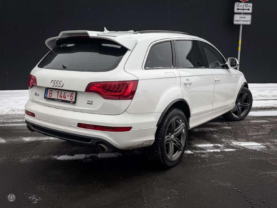 Balts Audi Q7 2011 Jelgava, ar dzinēja tilpumu 2.97 L un nobraukumu 390 tūkst. km par 10700 €, foto 6 vietnē AUTOMOTO.COM.LV