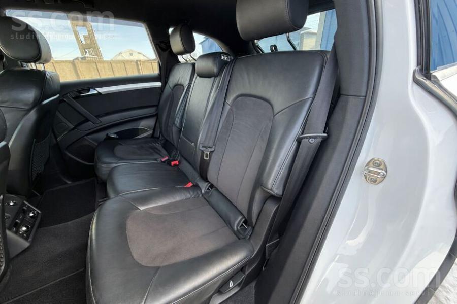 White Audi Q7 2011 in Ventspils, with an engine capacity of 3.00 L and mileage of 288 thousand km for 12000 €, photo 1 on AUTOMOTO.COM.LV