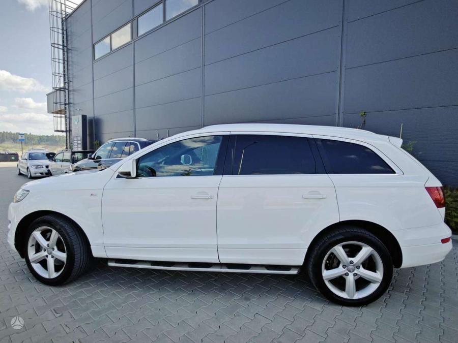 White Audi Q7 2011 in Vilnius, with an engine capacity of 2.97 L and mileage of 274 thousand km for 10600 €, photo 9 on AUTOMOTO.COM.LV