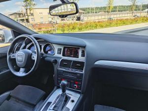 White Audi Q7 2011 in Vilnius, with an engine capacity of 2.97 L and mileage of 274 thousand km for 10600 €, photo 16 on AUTOMOTO.COM.LV