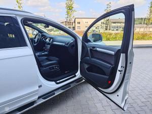 White Audi Q7 2011 in Vilnius, with an engine capacity of 2.97 L and mileage of 274 thousand km for 10600 €, photo 23 on AUTOMOTO.COM.LV