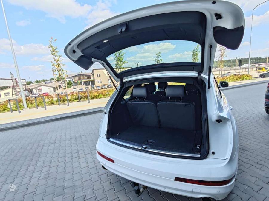 White Audi Q7 2011 in Vilnius, with an engine capacity of 2.97 L and mileage of 274 thousand km for 10600 €, photo 25 on AUTOMOTO.COM.LV