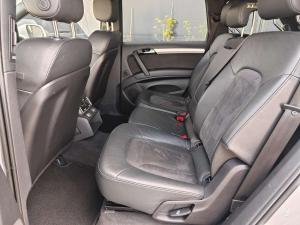 White Audi Q7 2011 in Vilnius, with an engine capacity of 2.97 L and mileage of 274 thousand km for 10600 €, photo 27 on AUTOMOTO.COM.LV