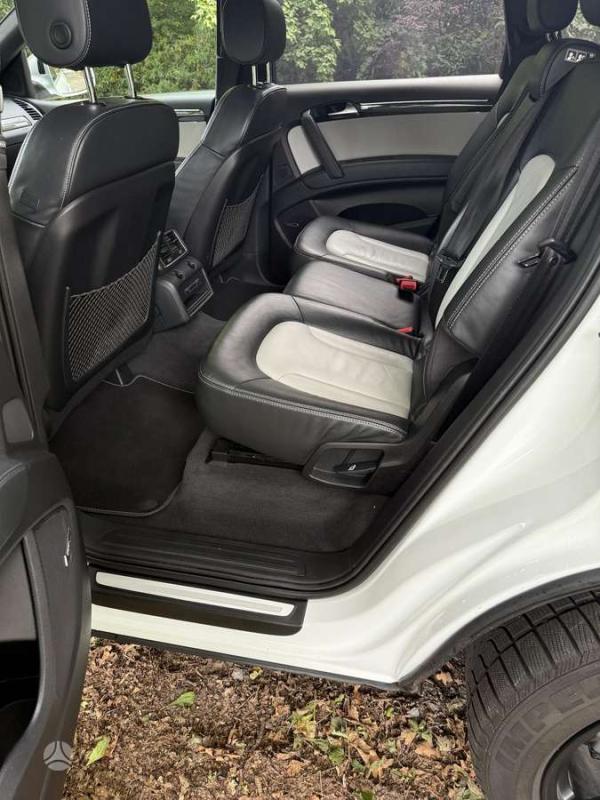 Balts Audi Q7 2011 Panevēža, ar dzinēja tilpumu 5.93 L un nobraukumu 274 tūkst. km par 18500 €, foto 9 vietnē AUTOMOTO.COM.LV
