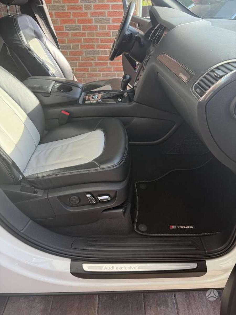 White Audi Q7 2011 in Panevezys, with an engine capacity of 5.93 L and mileage of 274 thousand km for 18500 €, photo 16 on AUTOMOTO.COM.LV