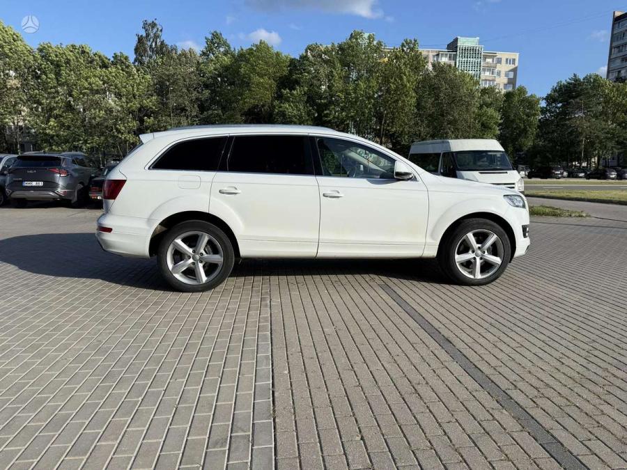 Белый Ауди Ку 7 2011 в Каунас, объемом двигателя 2.97 л и пробегом 290 тыс. км за 9800 €, фото 8 на AUTOMOTO.COM.LV