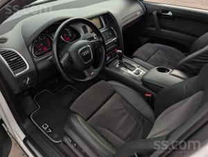 White Audi Q7 2011 in Jurmala, with an engine capacity of 3.00 L and mileage of 315 thousand km for 14950 €, photo 19 on AUTOMOTO.COM.LV