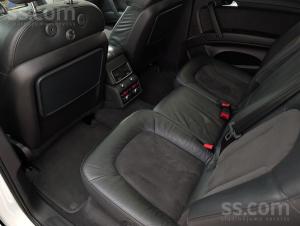 White Audi Q7 2011 in Jurmala, with an engine capacity of 3.00 L and mileage of 315 thousand km for 14950 €, photo 21 on AUTOMOTO.COM.LV