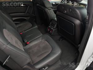 White Audi Q7 2011 in Jurmala, with an engine capacity of 3.00 L and mileage of 315 thousand km for 14950 €, photo 24 on AUTOMOTO.COM.LV