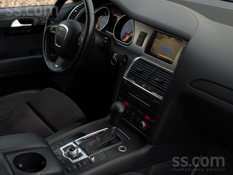 White Audi Q7 2011 in Jurmala, with an engine capacity of 3.00 L and mileage of 315 thousand km for 14950 €, photo 27 on AUTOMOTO.COM.LV
