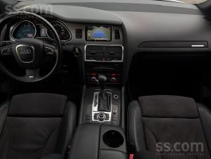 White Audi Q7 2011 in Jurmala, with an engine capacity of 3.00 L and mileage of 315 thousand km for 14950 €, photo 28 on AUTOMOTO.COM.LV