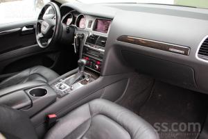 Balts Audi Q7 2012 Rīga, ar dzinēja tilpumu 3.00 L un nobraukumu 272 tūkst. km par 10950 €, foto 12 vietnē AUTOMOTO.COM.LV