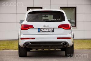 Balts Audi Q7 2012 Jelgava, ar dzinēja tilpumu 3.00 L un nobraukumu 270 tūkst. km par 13999 €, foto 10 vietnē AUTOMOTO.COM.LV
