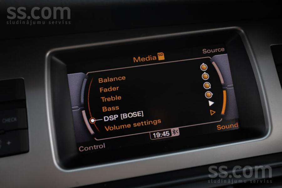 Balts Audi Q7 2012 Jelgava, ar dzinēja tilpumu 3.00 L un nobraukumu 270 tūkst. km par 13999 €, foto 33 vietnē AUTOMOTO.COM.LV
