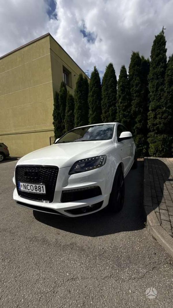 White Audi Q7 2012 in Siauliai, with an engine capacity of 2.97 L and mileage of 383 thousand km for 12700 €, photo 7 on AUTOMOTO.COM.LV