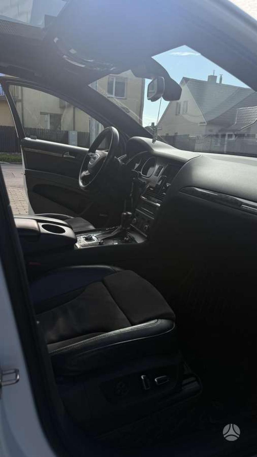 Balts Audi Q7 2012 Šauļi, ar dzinēja tilpumu 2.97 L un nobraukumu 383 tūkst. km par 12700 €, foto 15 vietnē AUTOMOTO.COM.LV