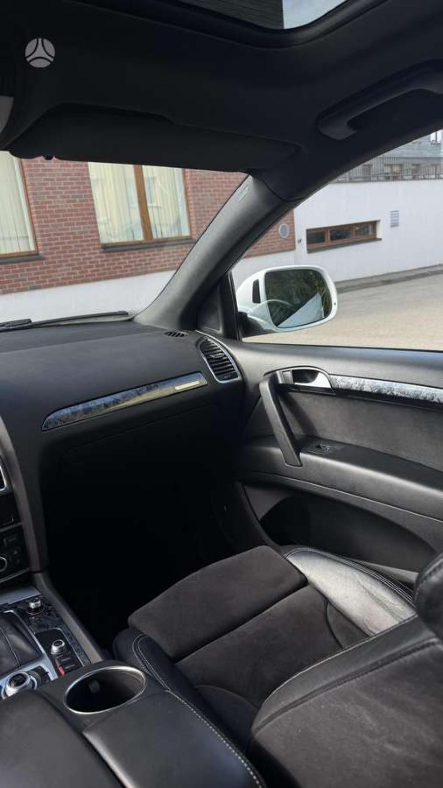 Balts Audi Q7 2012 Šauļi, ar dzinēja tilpumu 2.97 L un nobraukumu 383 tūkst. km par 12700 €, foto 16 vietnē AUTOMOTO.COM.LV