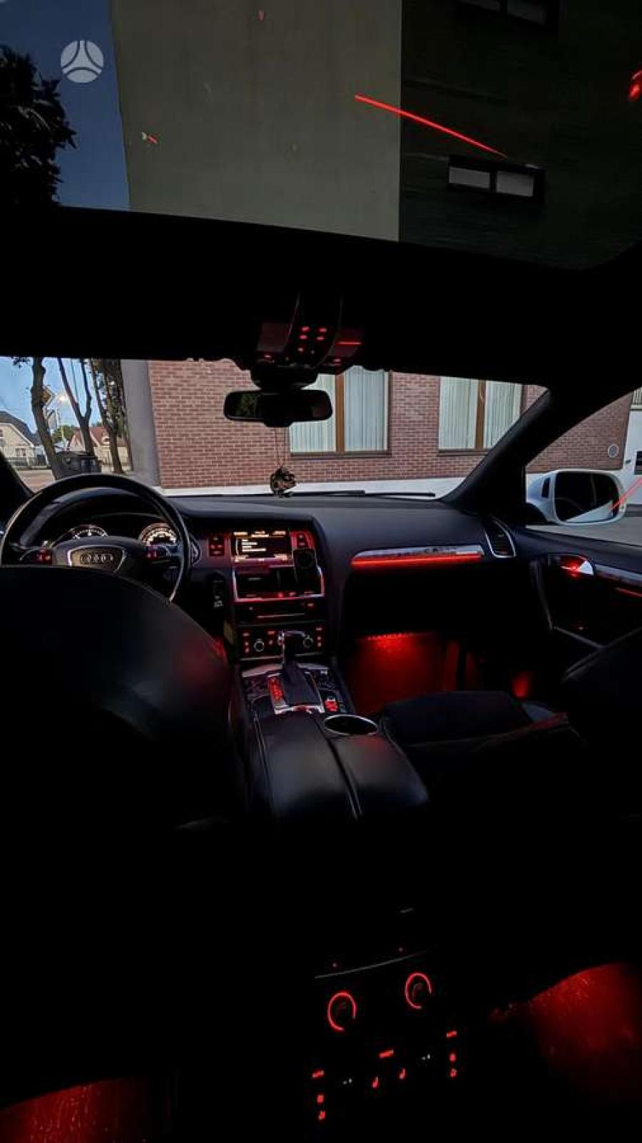 Balts Audi Q7 2012 Šauļi, ar dzinēja tilpumu 2.97 L un nobraukumu 383 tūkst. km par 12700 €, foto 20 vietnē AUTOMOTO.COM.LV