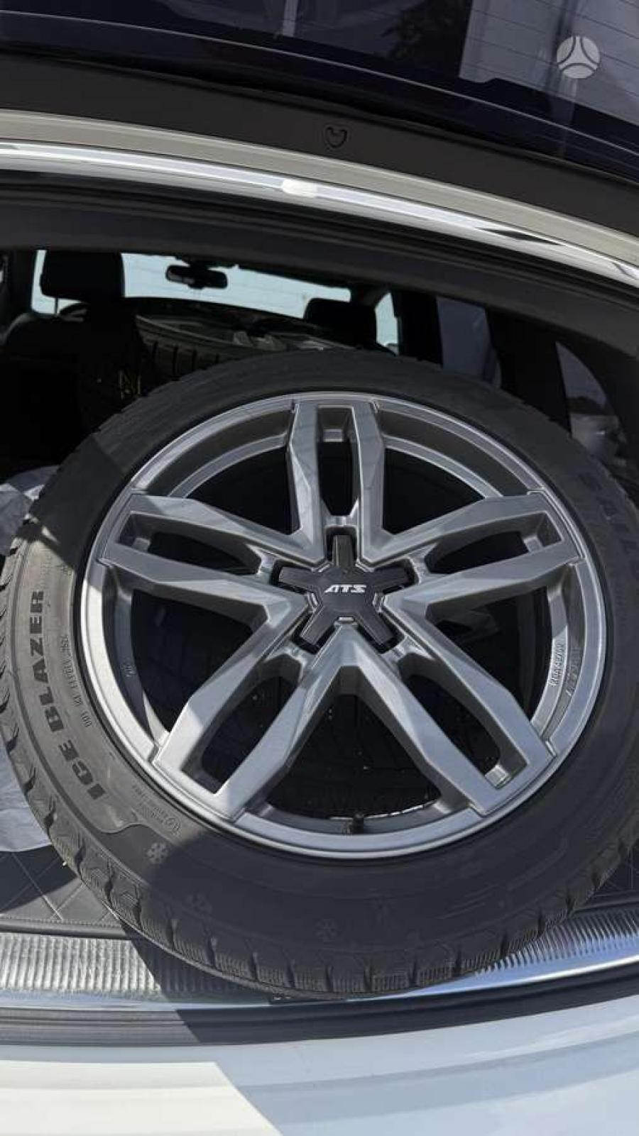 Balts Audi Q7 2012 Šauļi, ar dzinēja tilpumu 2.97 L un nobraukumu 383 tūkst. km par 12700 €, foto 24 vietnē AUTOMOTO.COM.LV