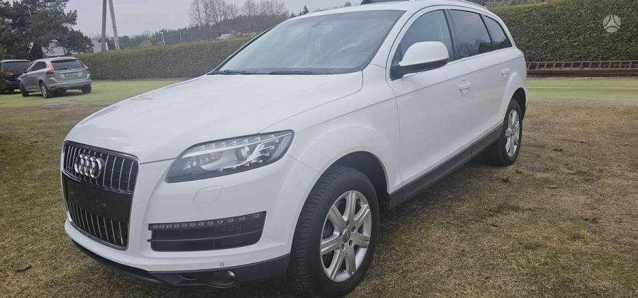 White Audi Q7 2012 in Ukmerge, with an engine capacity of 3.00 L and mileage of 261 thousand km for 9400 €, photo 7 on AUTOMOTO.COM.LV