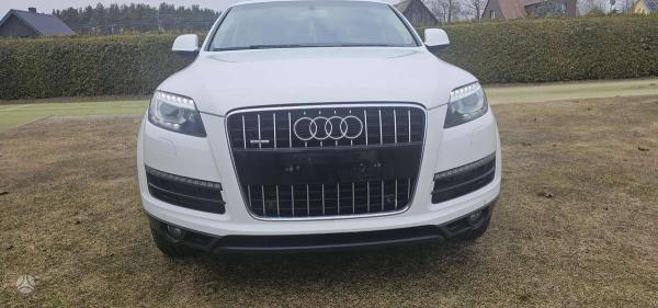 Audi Q7 2012 Ukmergė vietnē Balts Audi Q7 2012 Ukmergė, ar dzinēja tilpumu 3.00 L un nobraukumu 261 tūkst. km par 9300 €, foto 3 vietnē AUTOMOTO.COM.LV