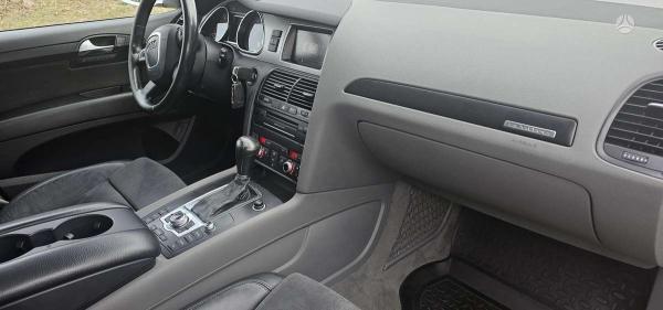 Audi Q7 2012 Ukmergė vietnē Balts Audi Q7 2012 Ukmergė, ar dzinēja tilpumu 3.00 L un nobraukumu 261 tūkst. km par 9300 €, foto 7 vietnē AUTOMOTO.COM.LV