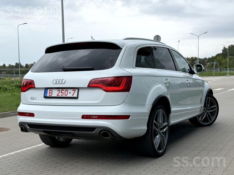 White Audi Q7 2012 in Rezekne, with an engine capacity of 3.00 L and mileage of 268 thousand km for 13990 €, photo 6 on AUTOMOTO.COM.LV