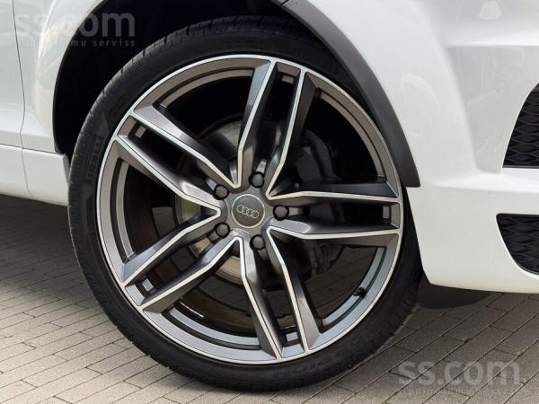 White Audi Q7 2012 in Rezekne, with an engine capacity of 3.00 L and mileage of 268 thousand km for 13990 €, photo 9 on AUTOMOTO.COM.LV