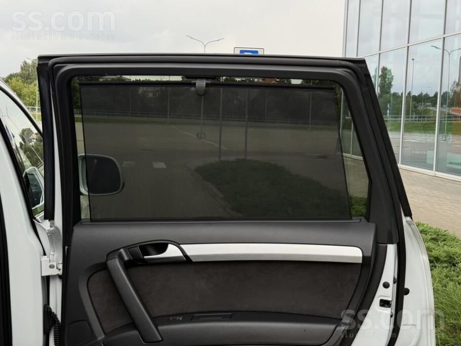 White Audi Q7 2012 in Rezekne, with an engine capacity of 3.00 L and mileage of 268 thousand km for 13990 €, photo 27 on AUTOMOTO.COM.LV