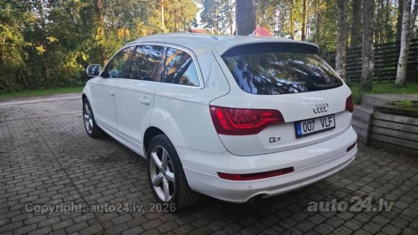 Balts Audi Q7 2012 Narva, ar dzinēja tilpumu 3.00 L un nobraukumu 310 tūkst. km par 13500 €, foto 5 vietnē AUTOMOTO.COM.LV