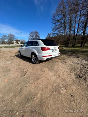Balts Audi Q7 2013 Tallina, ar dzinēja tilpumu 3.00 L un nobraukumu 203 tūkst. km par 13900 €, foto 4 vietnē AUTOMOTO.COM.LV