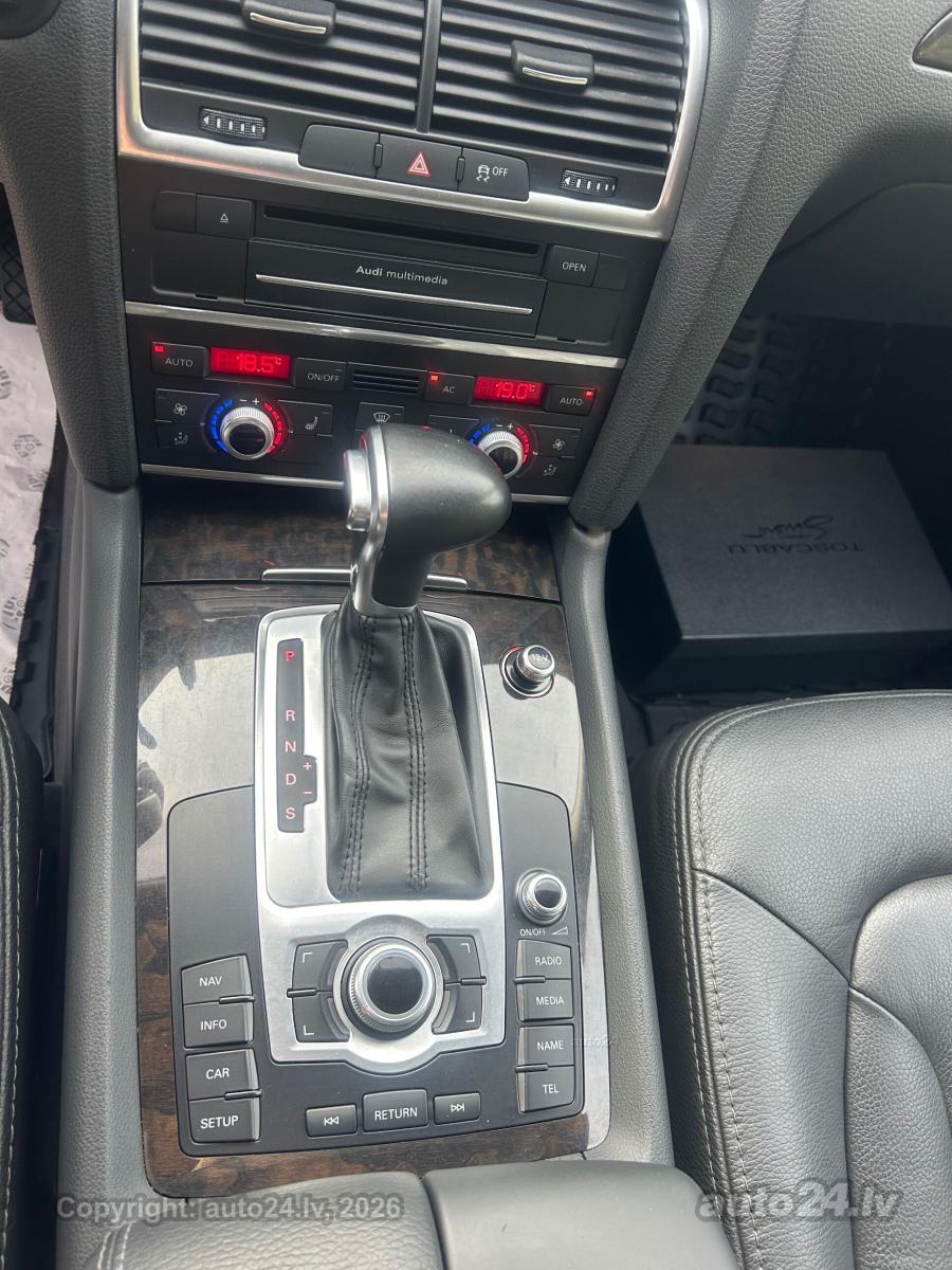 Balts Audi Q7 2013 Tallina, ar dzinēja tilpumu 3.00 L un nobraukumu 203 tūkst. km par 13900 €, foto 11 vietnē AUTOMOTO.COM.LV